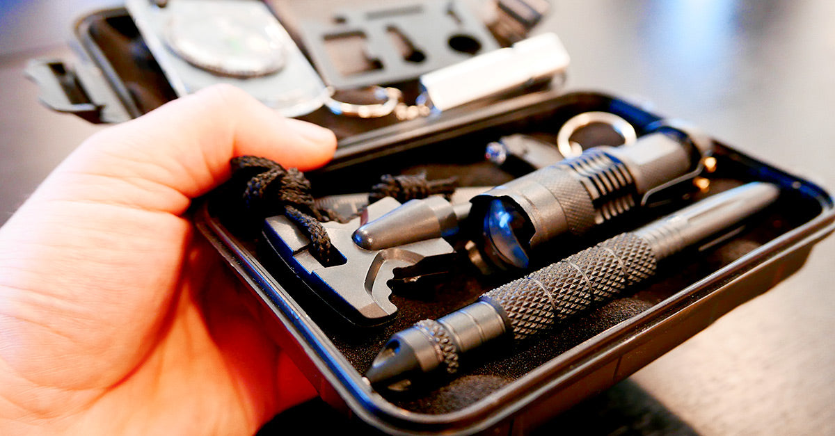 11 REASONS EVERYONE SHOULD OWN A STEALTH ANGEL EDC SURVIVAL KIT ...