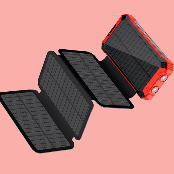 4 Solar Panel Power Bank Pro 20 000mAh with 4 Built in Cables Qi Wirel Stealth Angel Survival