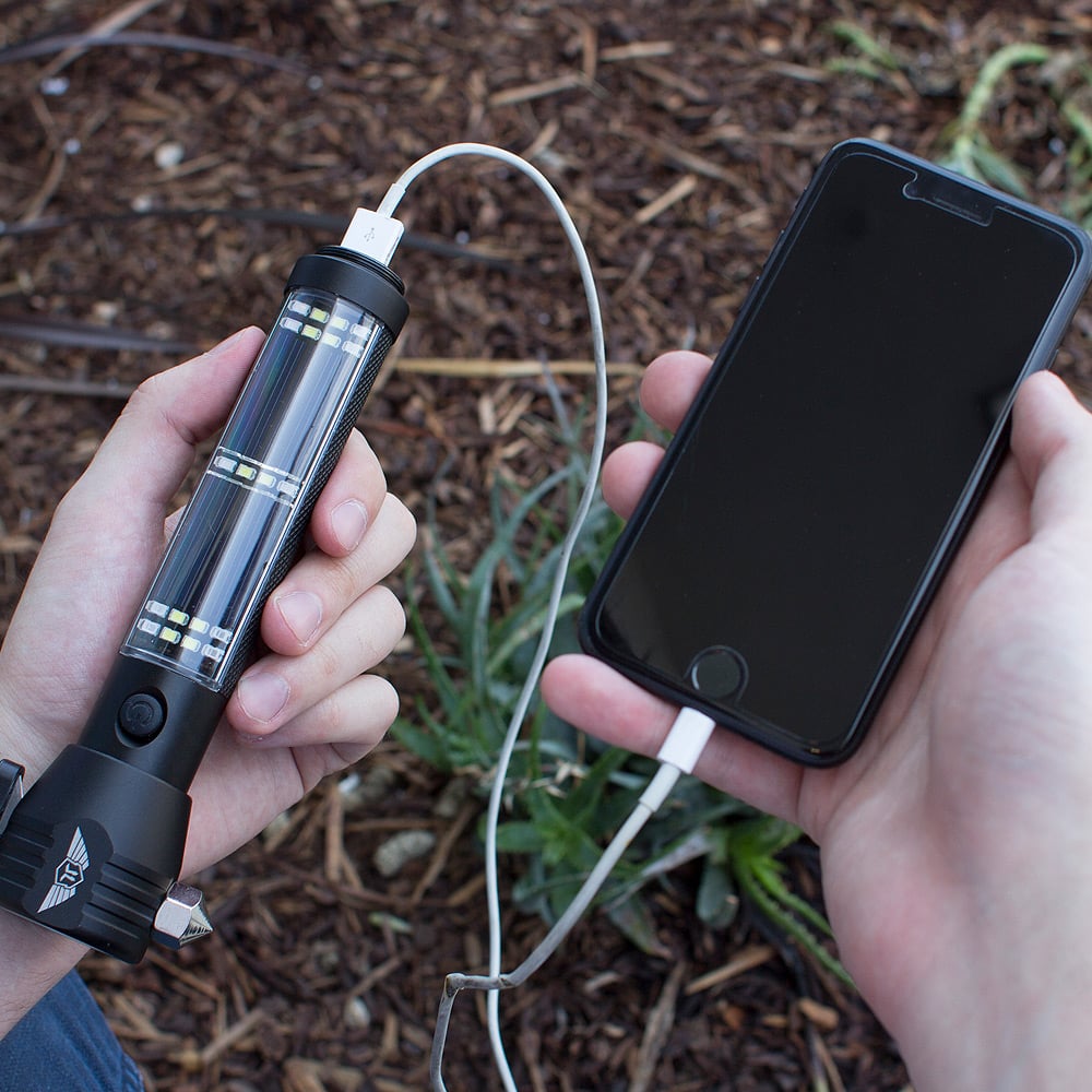 Roadside HERO ™ 9-IN-1 Multi-Function Flashlight / Survival Tool / Pow ...